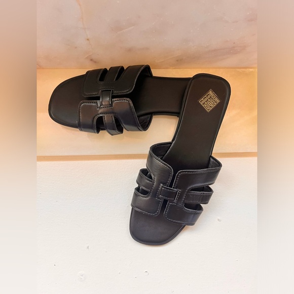 Shoes | Women Slides Cut Out Color Black Size 75 | Poshmark